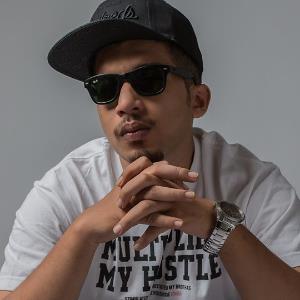 Naezy Makes A Comeback With Aafat On Gully Beat App | Glamsham.com ...